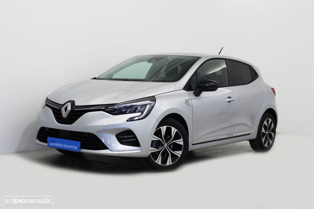 Usados Renault Clio - 21 450 EUR, 1 700 km, 2022 | Standvirtual