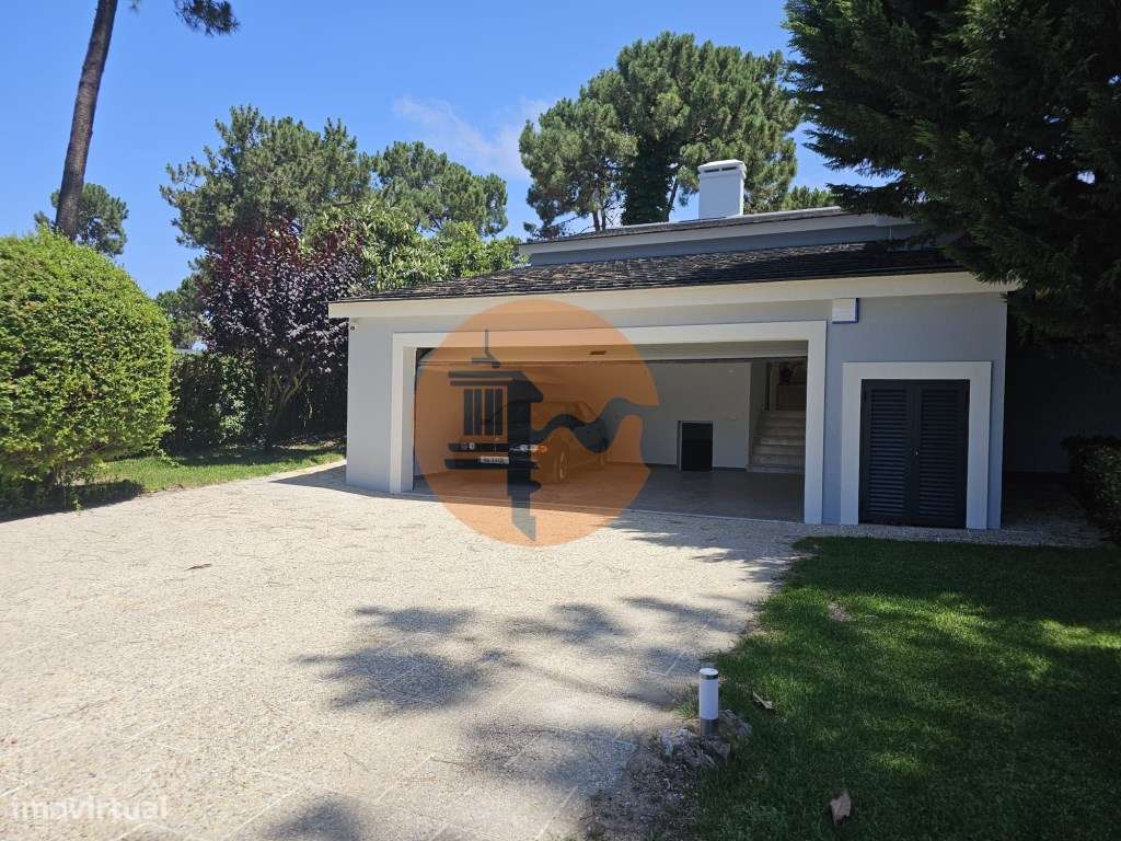 T4, moradia para comprar - Charneca de Caparica e Sobreda, Almada ...