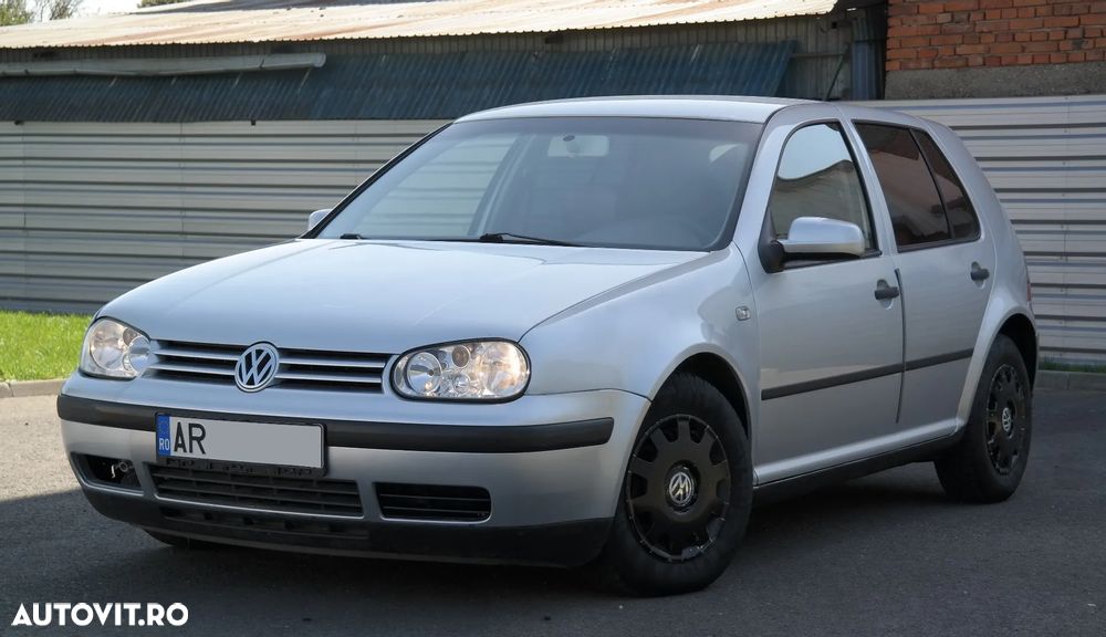 Second hand Volkswagen Golf - 1 150 EUR, 177 000 km, 2001 - autovit.ro