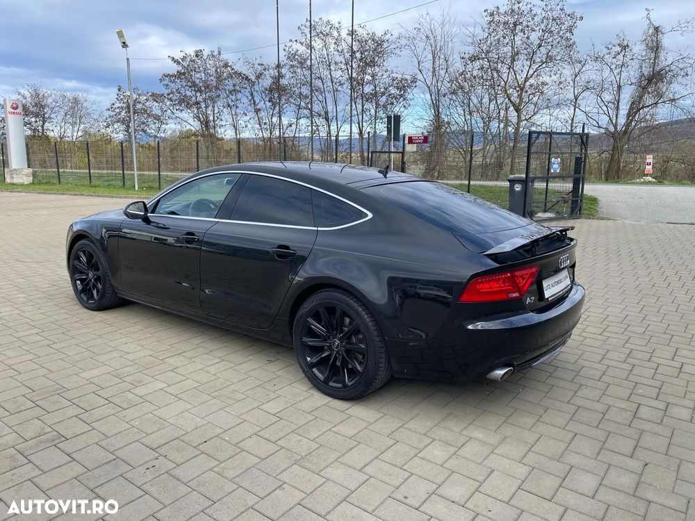 Second hand Audi A7 - 15 500 EUR, 255 430 km - Autovit