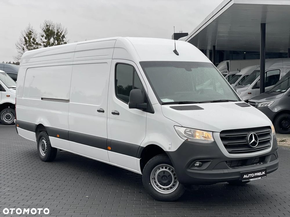 Nowe Mercedes-Benz Sprinter - 250 298 PLN, 5 km - Otomoto