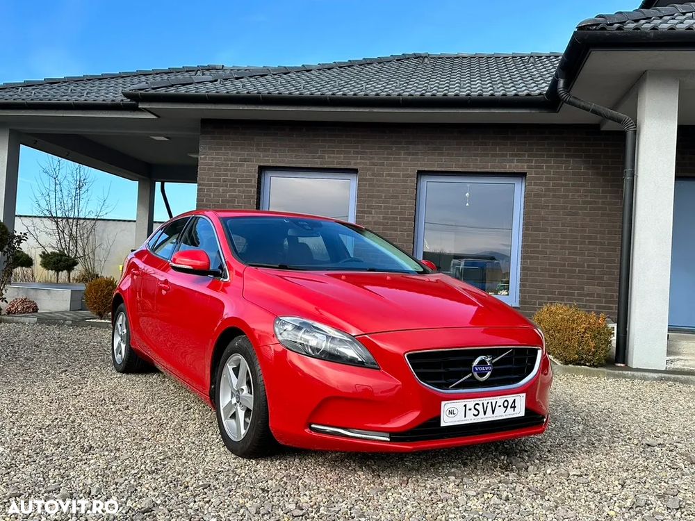 Second hand Volvo V40 - 8 800 EUR, 183 706 km - Autovit