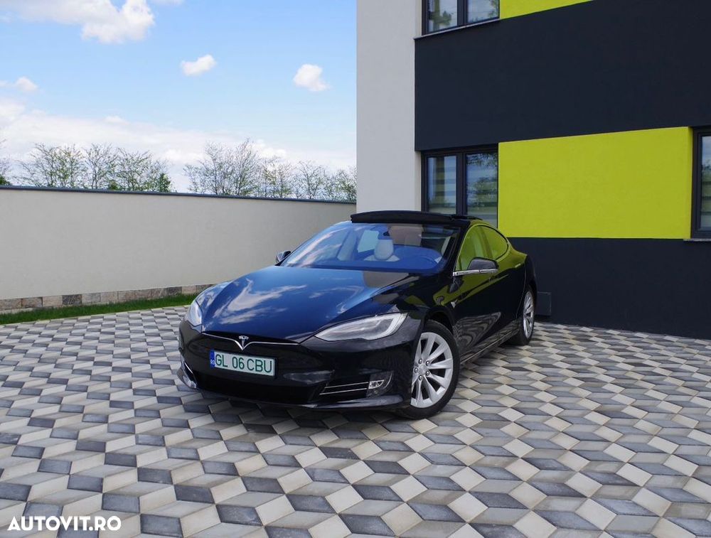 Second hand Tesla Model S - 33 400 EUR, 150 000 km, 2017 - autovit.ro