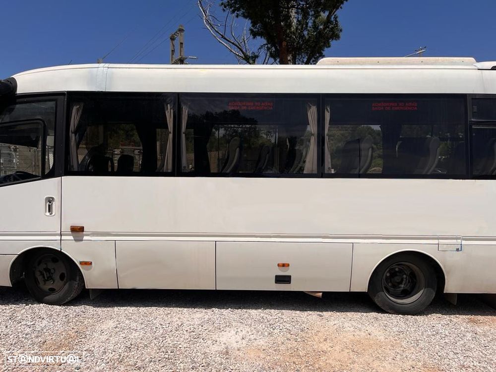 Usados Toyota óptimo - 14 000 EUR, 268 452 km, 2004 | Standvirtual