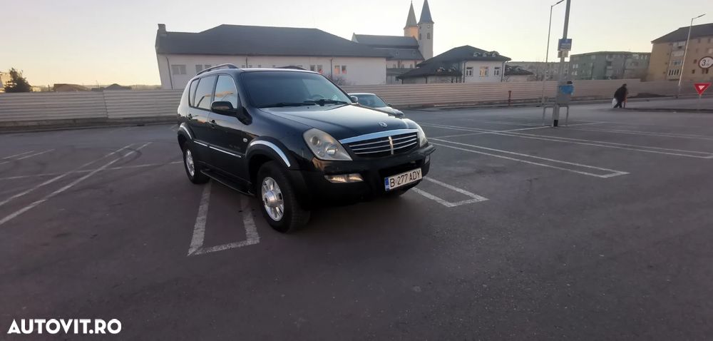Second hand SsangYong REXTON - 3 690 EUR, 271 000 km - Autovit