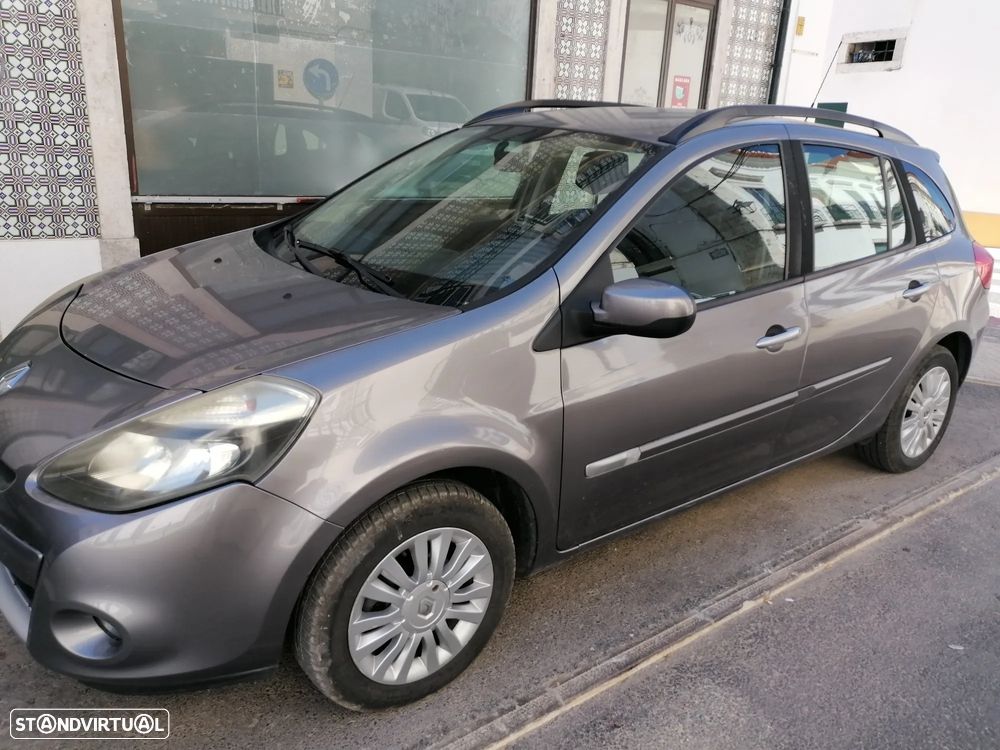 Usados Renault Clio Break - 5 200 EUR, 179 600 km, 2009 - Standvirtual