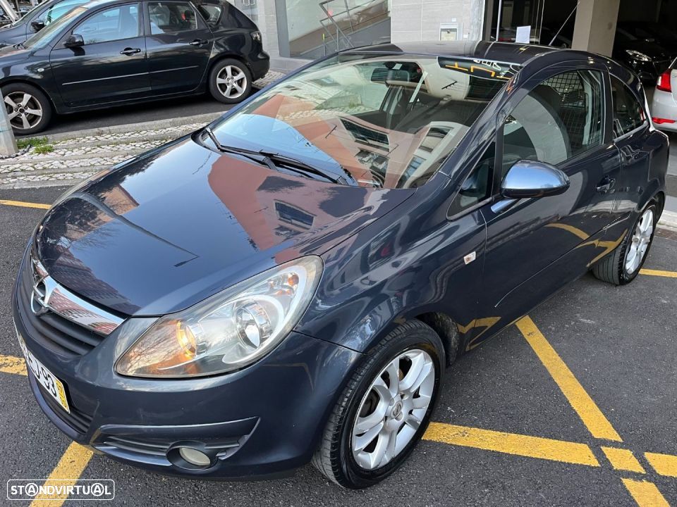 Usados Opel Corsa VAN - 3 900 EUR, 239 648 km, 2007 | Standvirtual