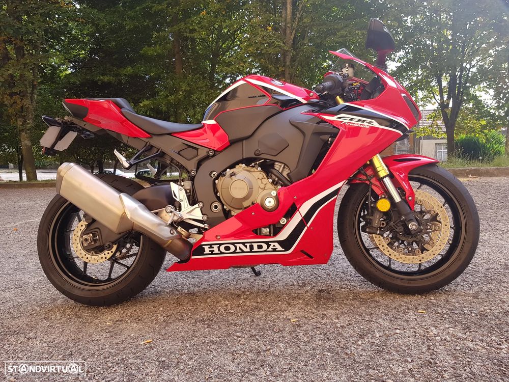Usados Honda CBR - 15 700 EUR, 18 975 km, 2017 - Standvirtual