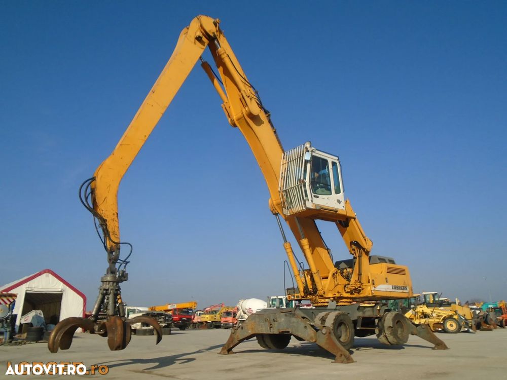 Second hand Liebherr A 934 B - 58 310 EUR - Autovit