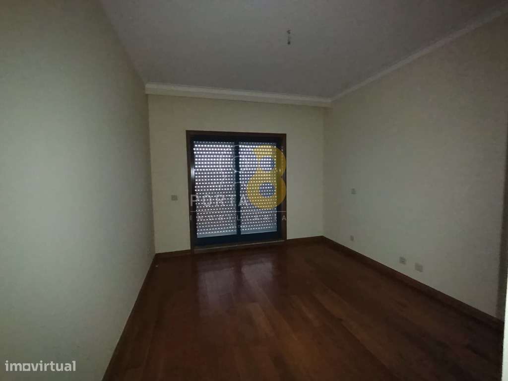 T3, apartamento para arrendar - Santa Marinha e São Pedro da Afurada ...