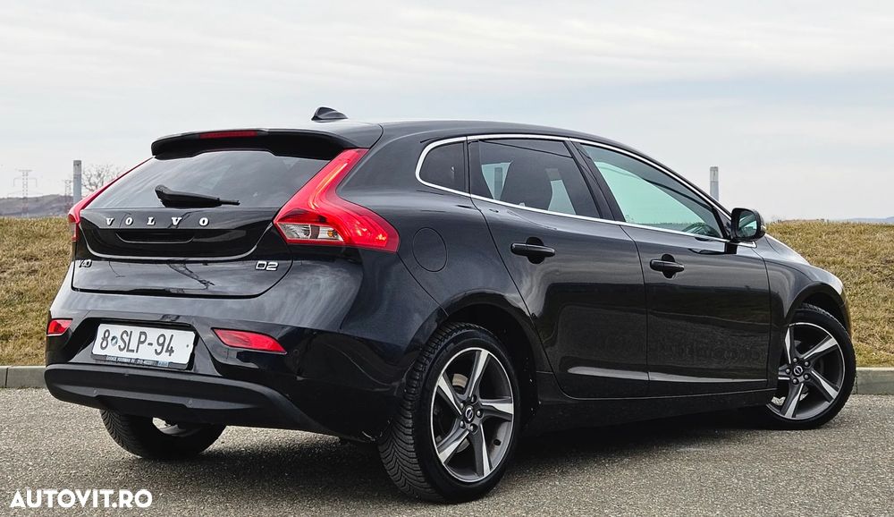 Second hand Volvo V40 - 7 650 EUR, 194 000 km - Autovit