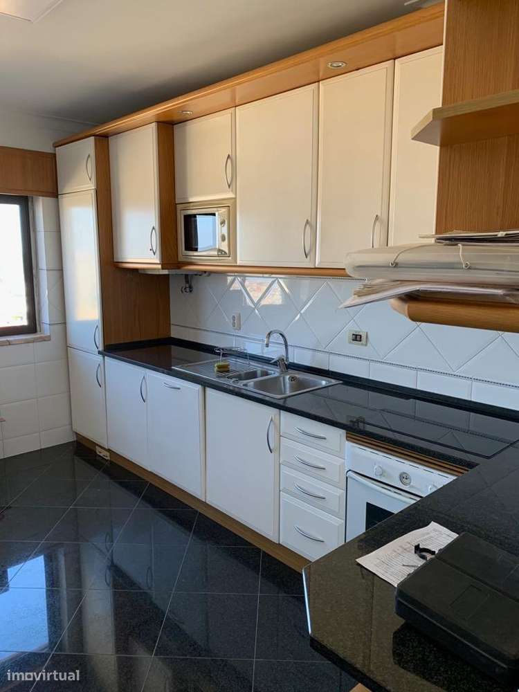 T4, apartamento para arrendar - Travessa do Miradouro, Alfragide ...