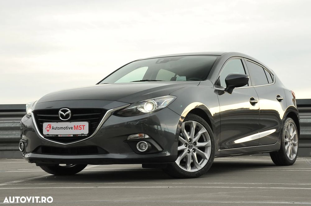 Second hand Mazda 3 - 10 500 EUR, 129 000 km - Autovit