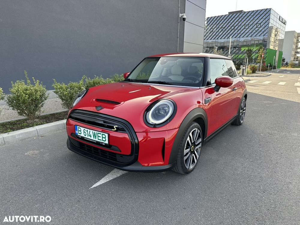 Second hand Mini Cooper SE - 35 105 EUR, 9 000 km, 2022 - autovit.ro