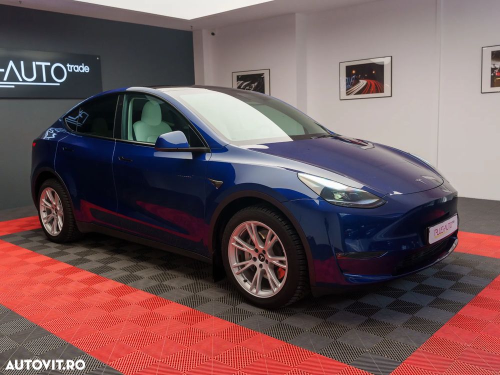 Second hand Tesla Model Y - 38 999 EUR, 27 000 km - Autovit