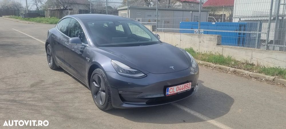 Second hand Tesla Model 3 - 26 500 EUR, 112 000 km - Autovit