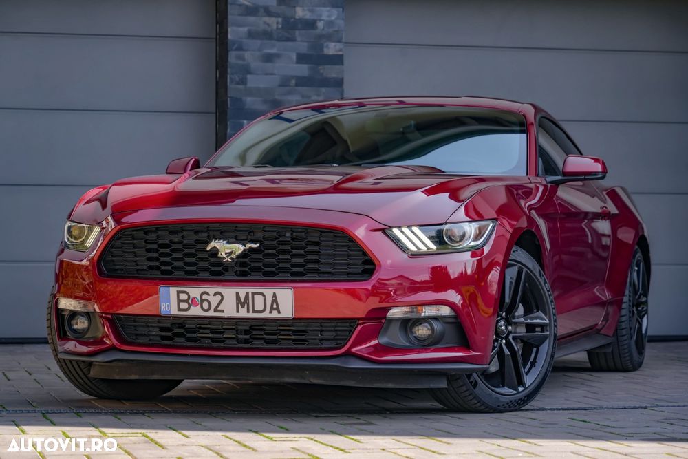 Second hand Ford Mustang - 29 000 EUR, 45 000 km - Autovit