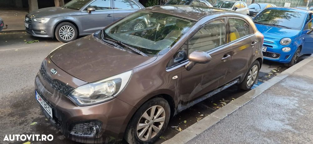 Second hand Kia Rio - 6 000 EUR, 168 360 km - Autovit