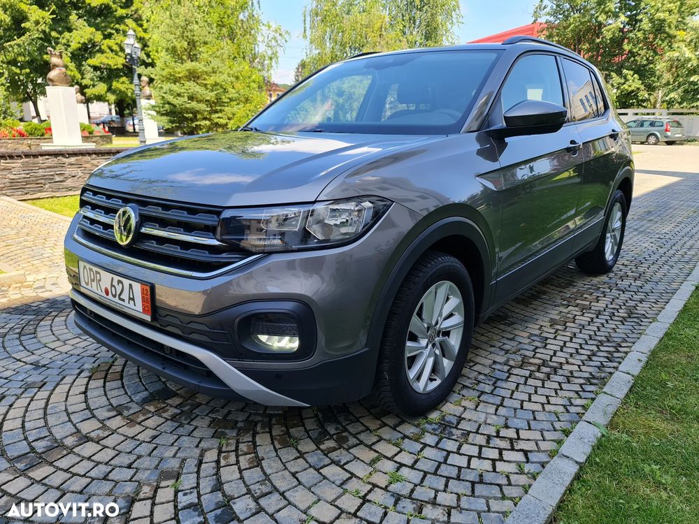 Second hand Volkswagen T-Cross - 18 200 EUR, 167 000 km, 2020 - autovit.ro
