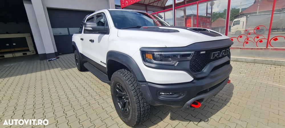 Second hand Dodge RAM - 113 900 EUR, 39 850 km, 2021 - autovit.ro