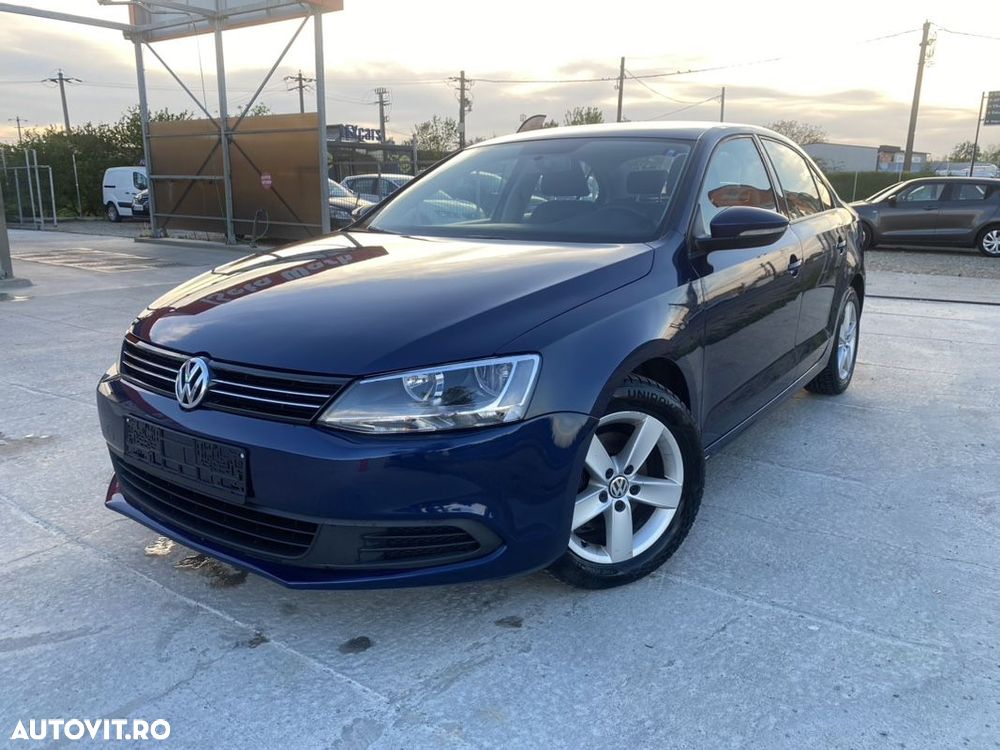 Second hand Volkswagen Jetta - 6 699 EUR, 209 000 km - Autovit