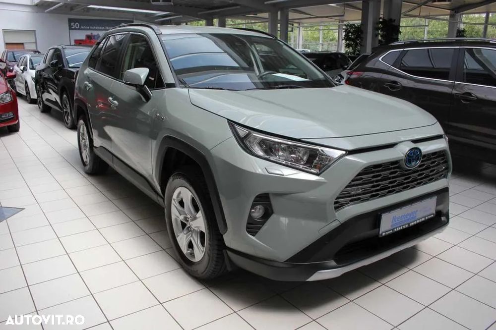 Second hand Toyota RAV4 - 38 739 EUR, 24 195 km - Autovit
