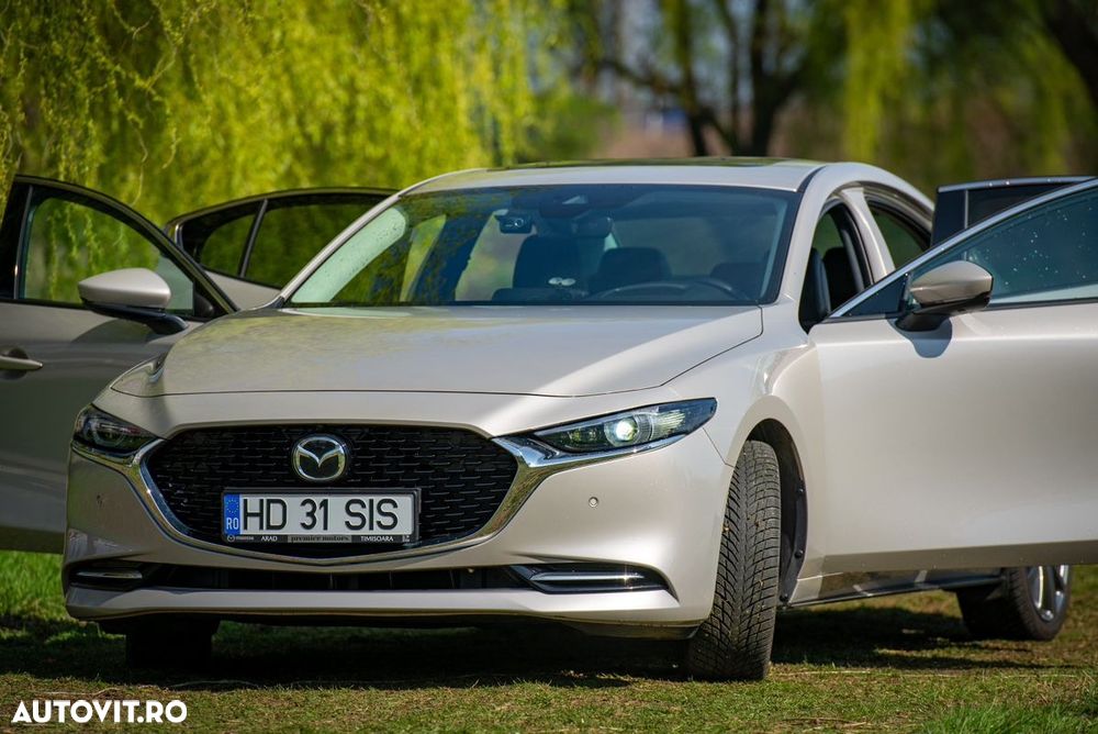 Second hand Mazda 3 - 26 400 EUR, 40 500 km - Autovit