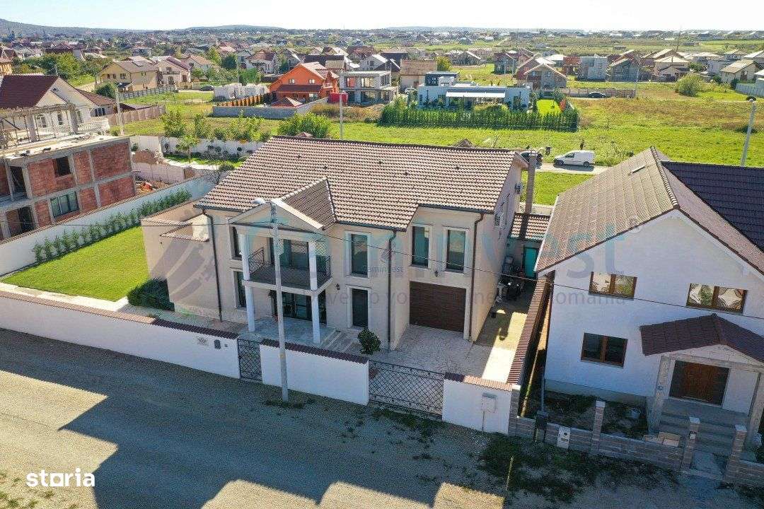 9 camere, casa de vanzare - Bihor (judet), Oradea - 8086687 • www.storia.ro
