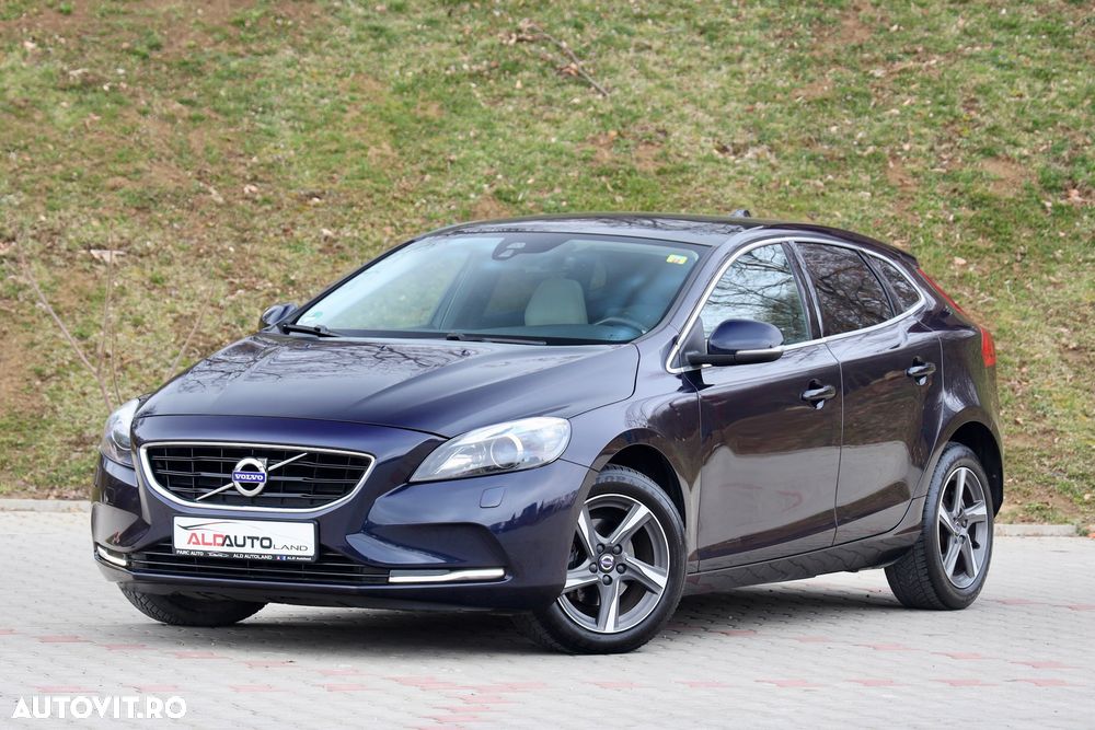 Second hand Volvo V40 - 9 999 EUR, 248 886 km - Autovit