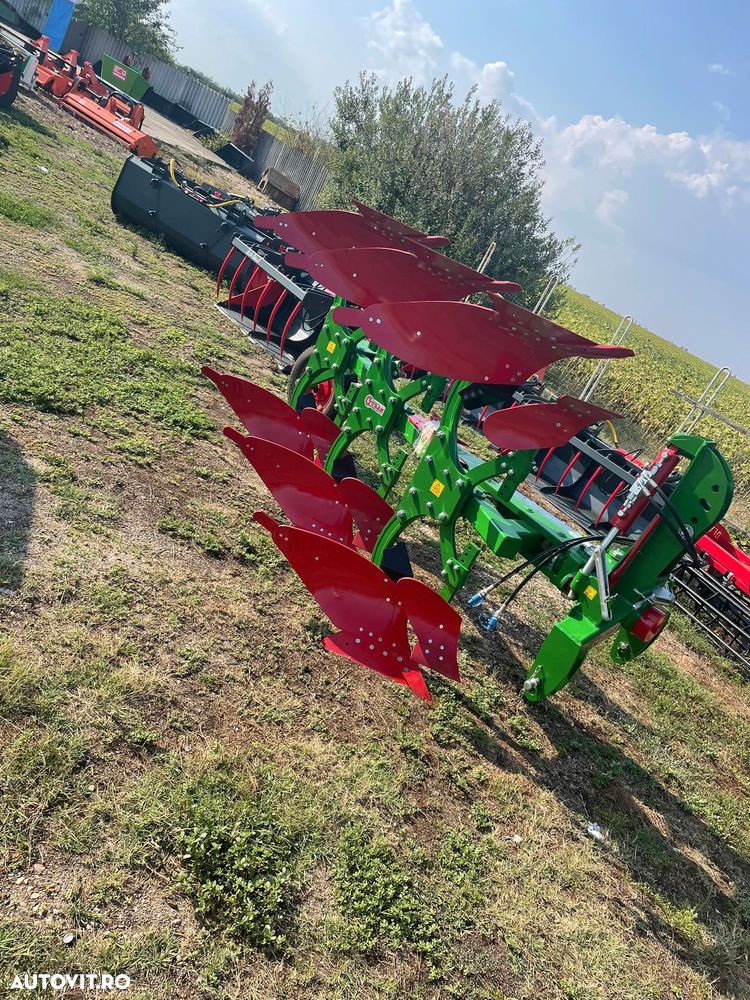 Nou Altul plug reversibil 3 trupite marca Turan - 6 500 EUR - Autovit