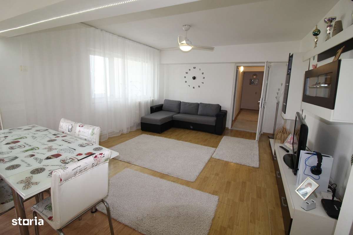 4 camere, apartament de vanzare - Hunedoara (judet), Strada Viorele ...