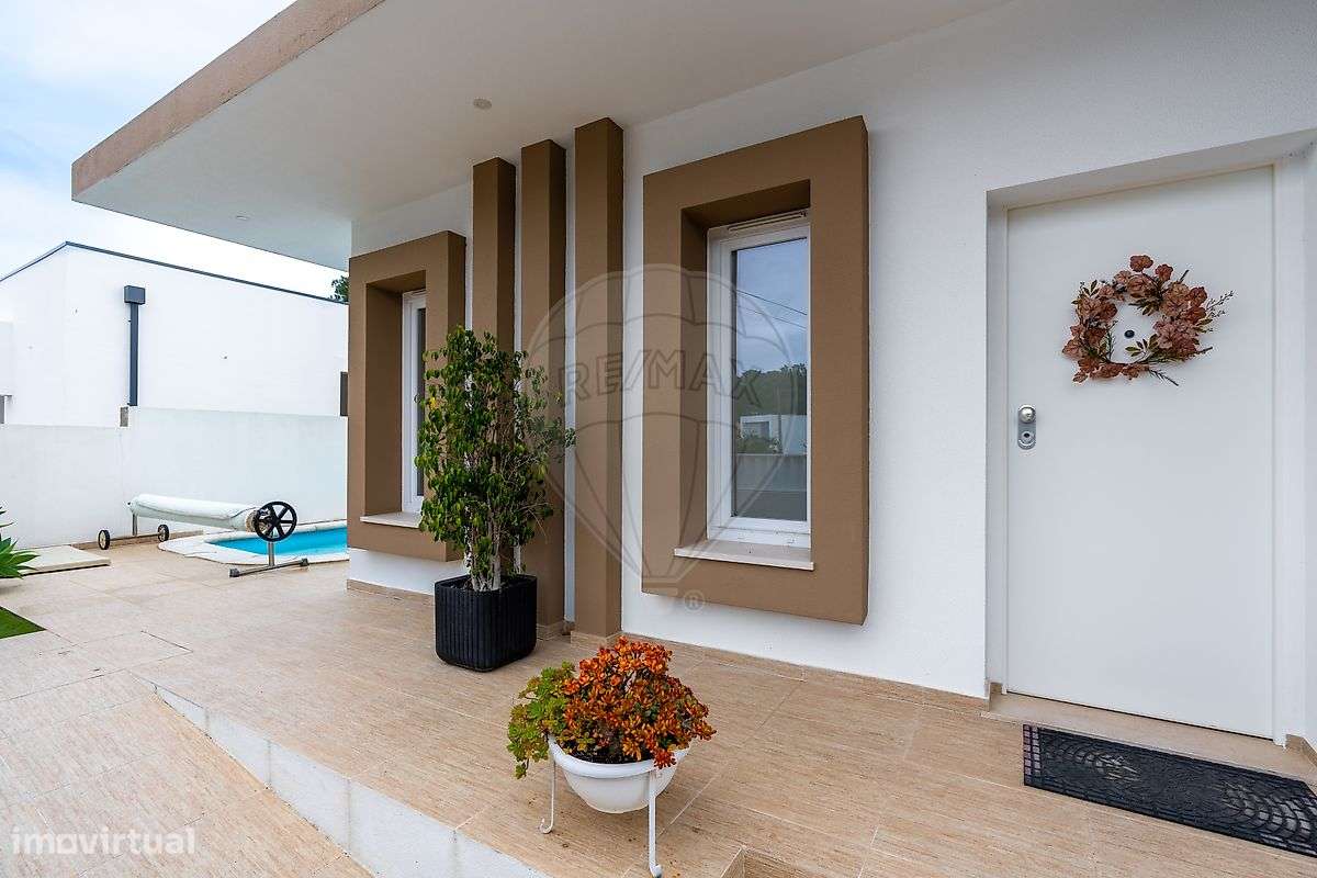 T2, moradia para comprar - Rua do Rato - Quinta do Rato, Amora ...