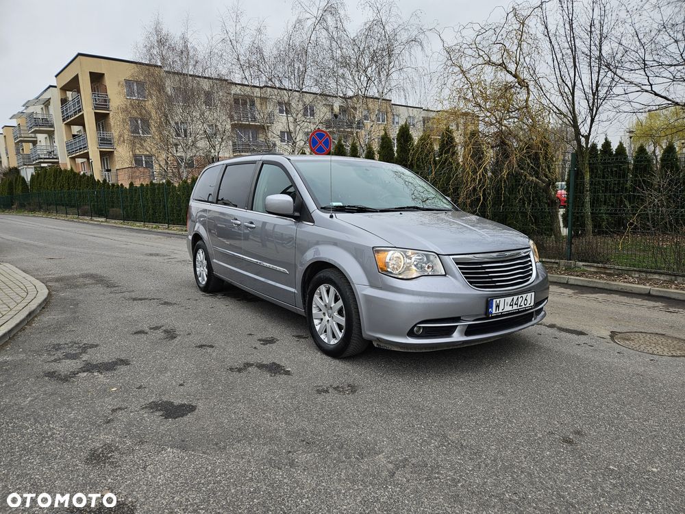 Używany Chrysler Town & Country - 43 777 PLN, 266 781 km - Otomoto