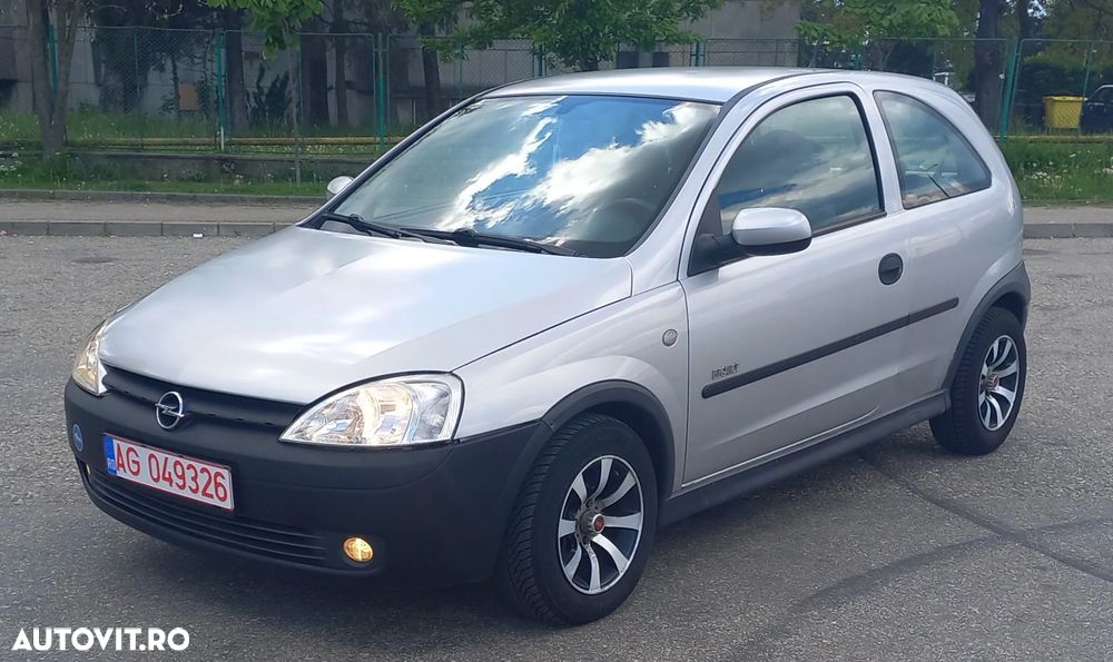 Second hand Opel Corsa - 10 000 RON, 224 000 km - Autovit