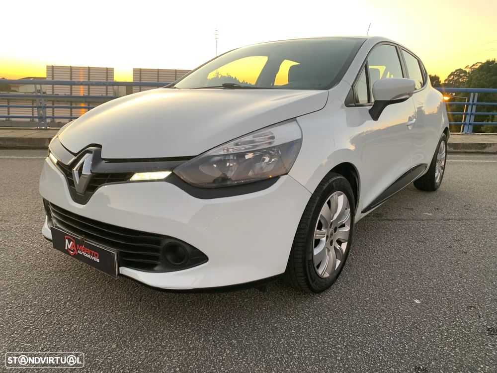 Usados Renault Clio - 8 990 EUR, 174 000 km, 2015 - Standvirtual