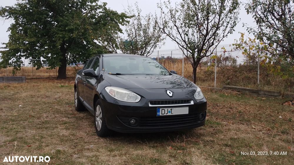Second hand Renault Fluence - 5 600 EUR, 150 000 km - Autovit