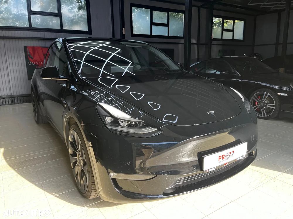 Second hand Tesla Model Y - 43 499 EUR, 55 368 km - Autovit