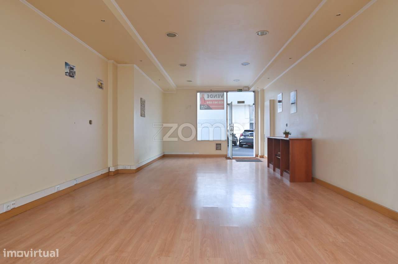 207 m², loja para comprar - Praceta Maria Lamas, Sacavém e Prior Velho ...