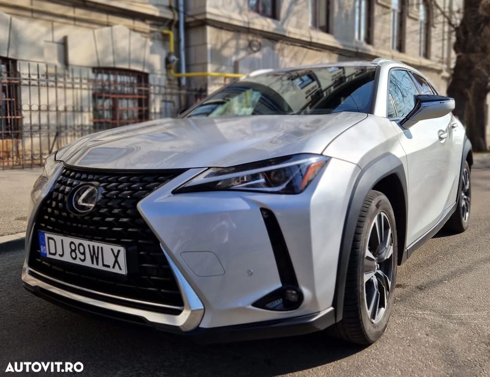 Second hand Lexus UX - 25 000 EUR, 87 000 km - Autovit