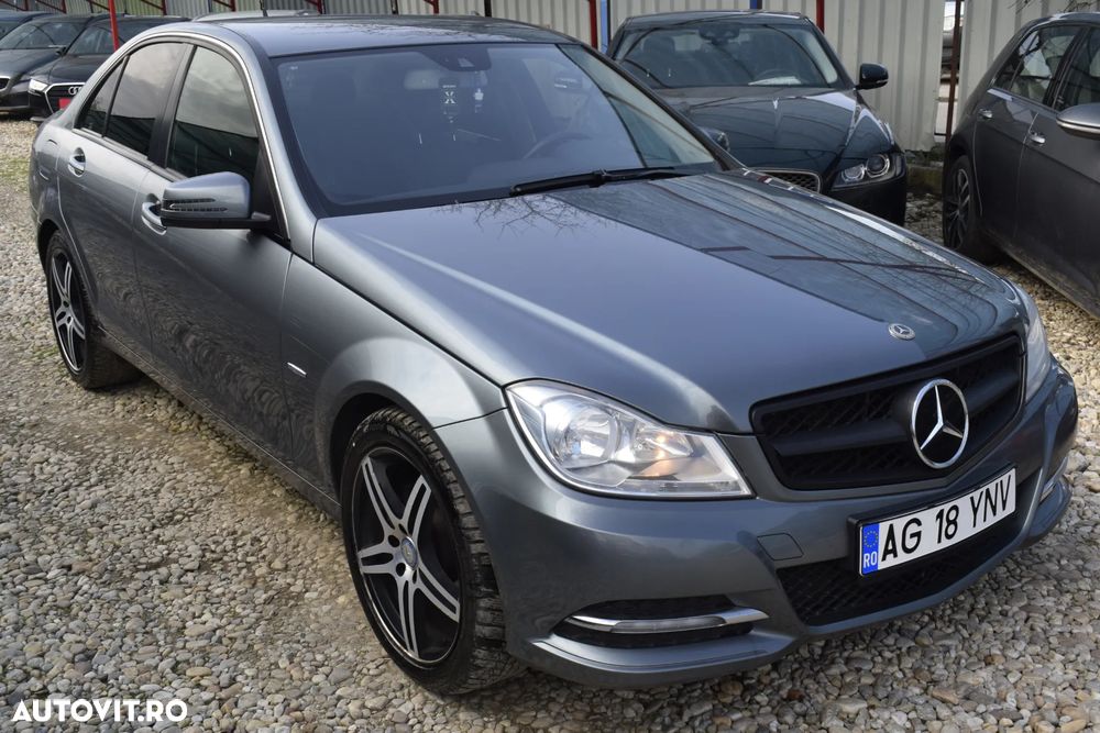 Second hand Mercedes-Benz C - 10 950 EUR, 215 760 km - Autovit