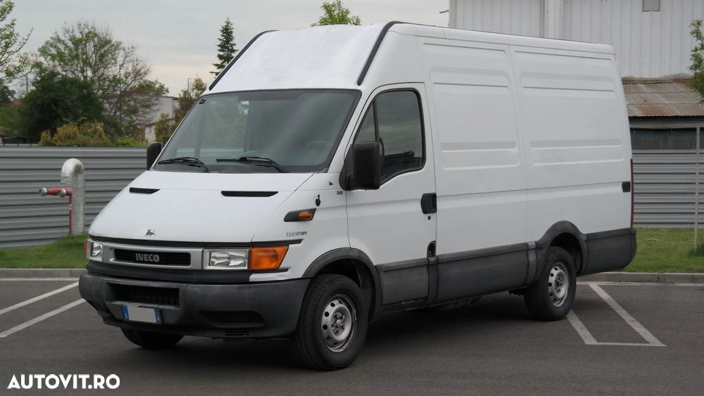 Second hand Iveco Daily - 3 200 EUR, 319 000 km, 2005 - autovit.ro