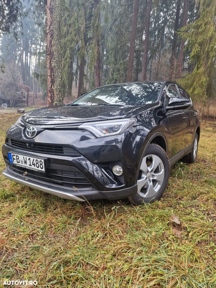 Second hand Toyota RAV4 - 16 500 EUR, 150 000 km - Autovit