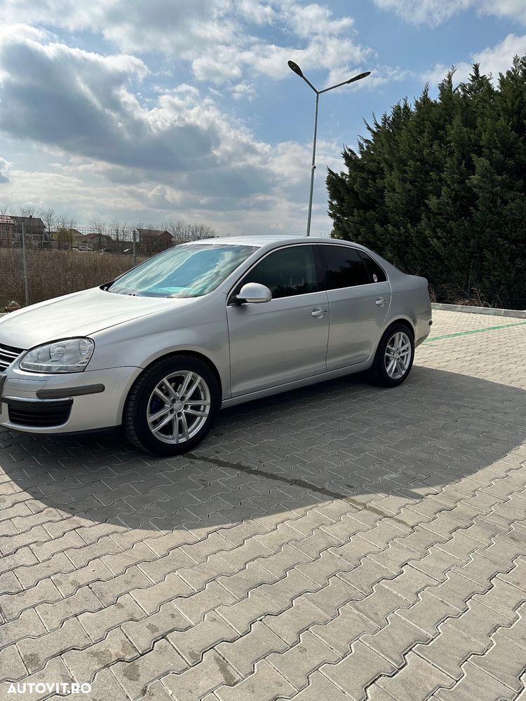 Second hand Volkswagen Jetta - 3 500 EUR, 275 956 km - Autovit