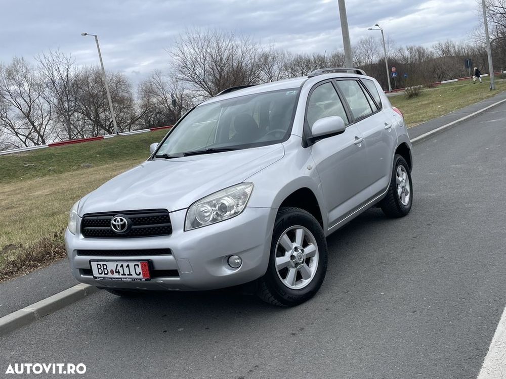 Second hand Toyota RAV4 - 5 995 EUR, 180 000 km - Autovit
