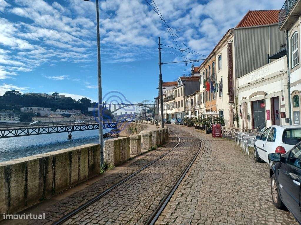 95 m², loja para comprar - Cais das Pedras, Lordelo do Ouro e ...