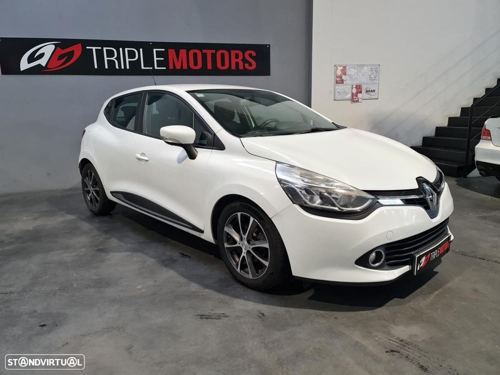 Usados Renault Clio - 10 850 EUR, 117 000 km, 2015 - Standvirtual