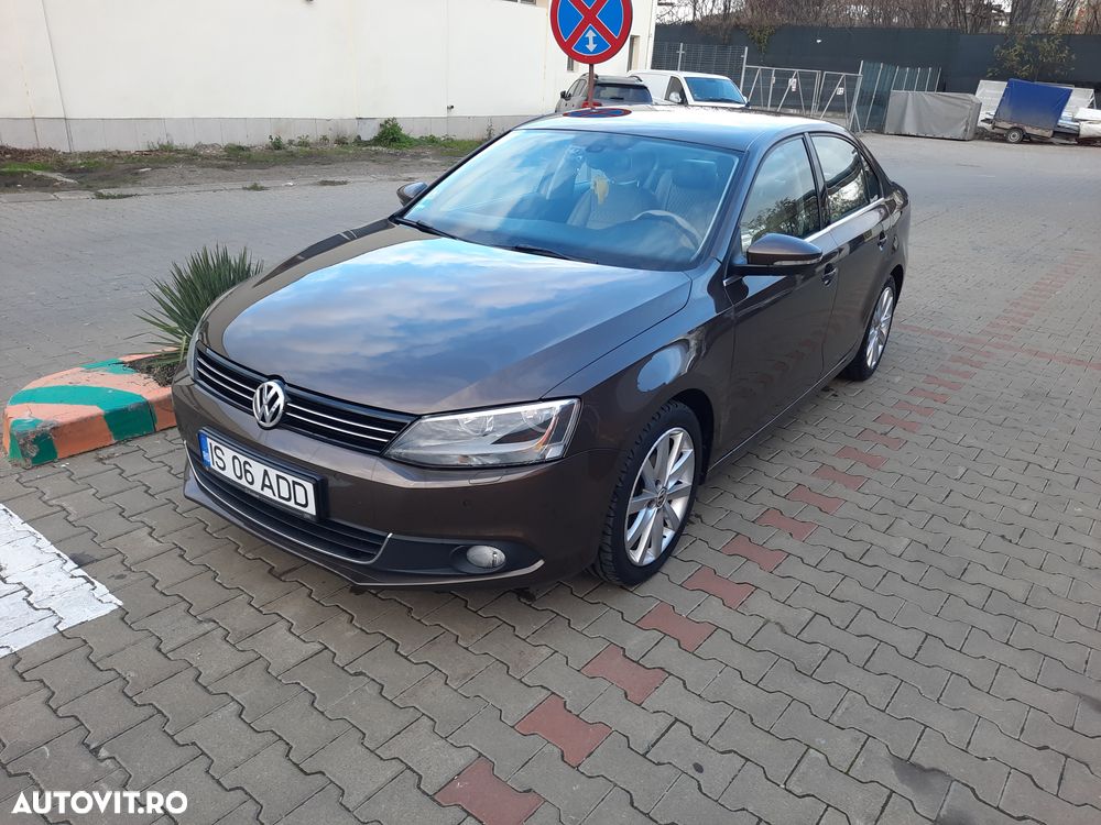 Second hand Volkswagen Jetta - 8 800 EUR, 200 000 km - Autovit