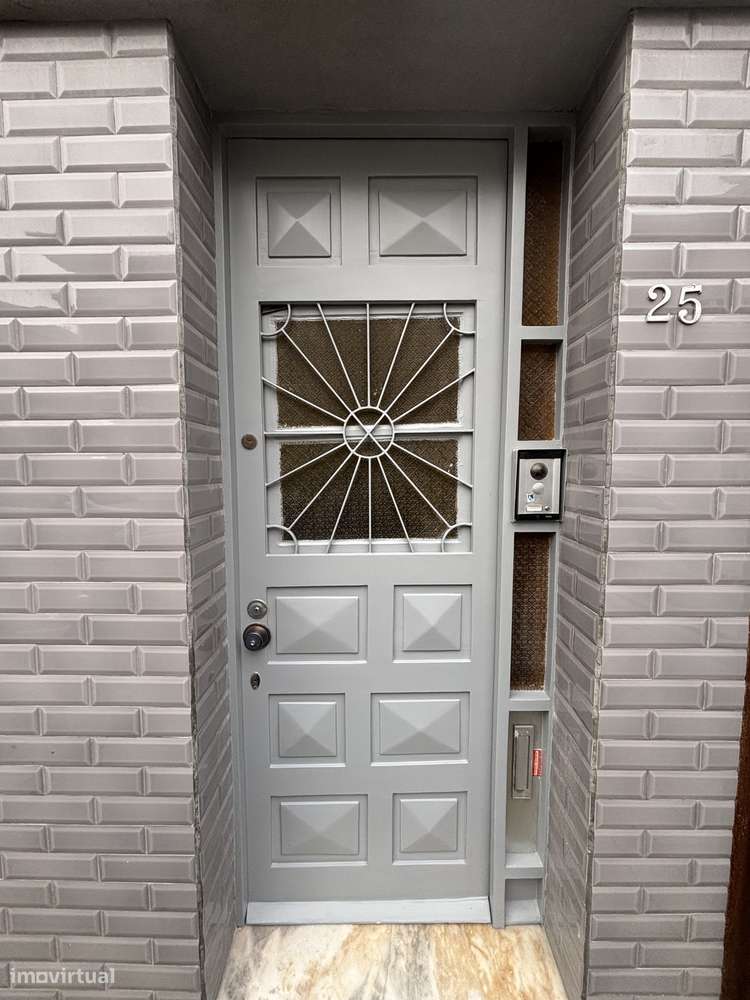 195 m², moradia para arrendar - Rua Artes Gráficas, Ramalde - 19016213 ...