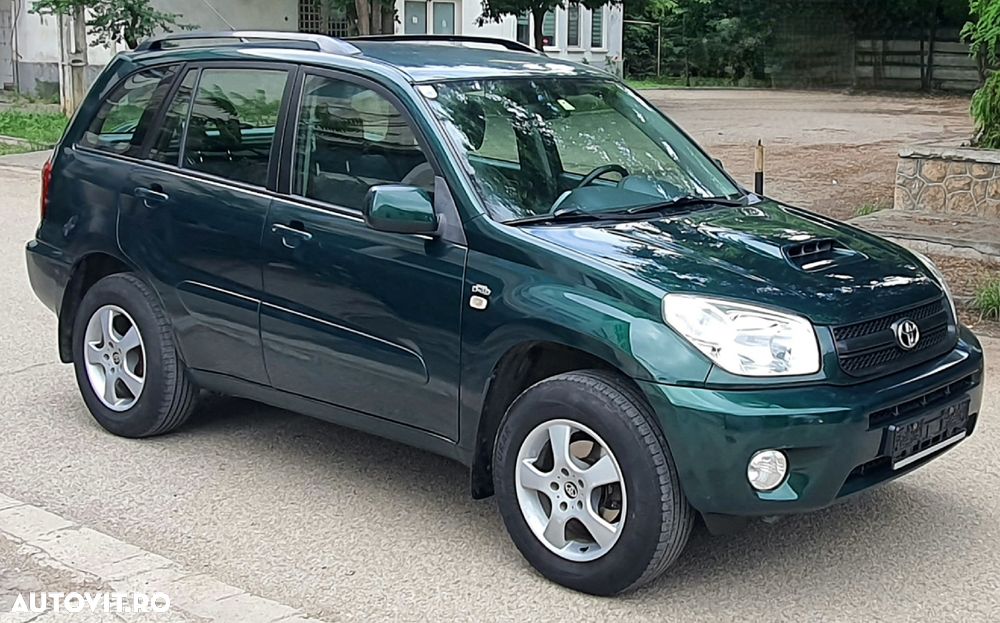 Second hand Toyota RAV4 - 3 950 EUR, 260 000 km - Autovit