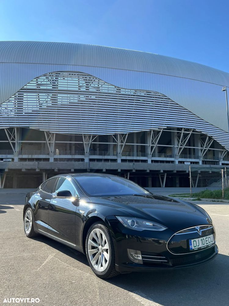 Second hand Tesla Model S - 30 000 EUR, 217 000 km - Autovit